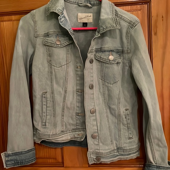 Universal Thread | Jackets & Coats | Universal Thread Light Wash Jean ...